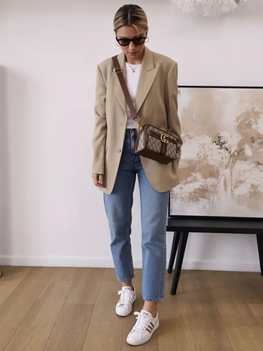 Light Spring Work Outfits 2026: Chic & Minimalist Office Looks